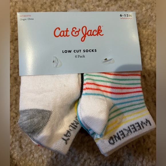 Cat And Jack Socks
